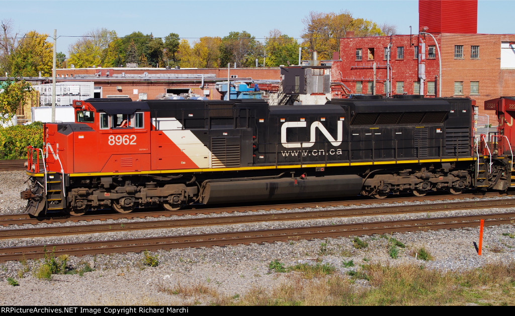 CN 8962